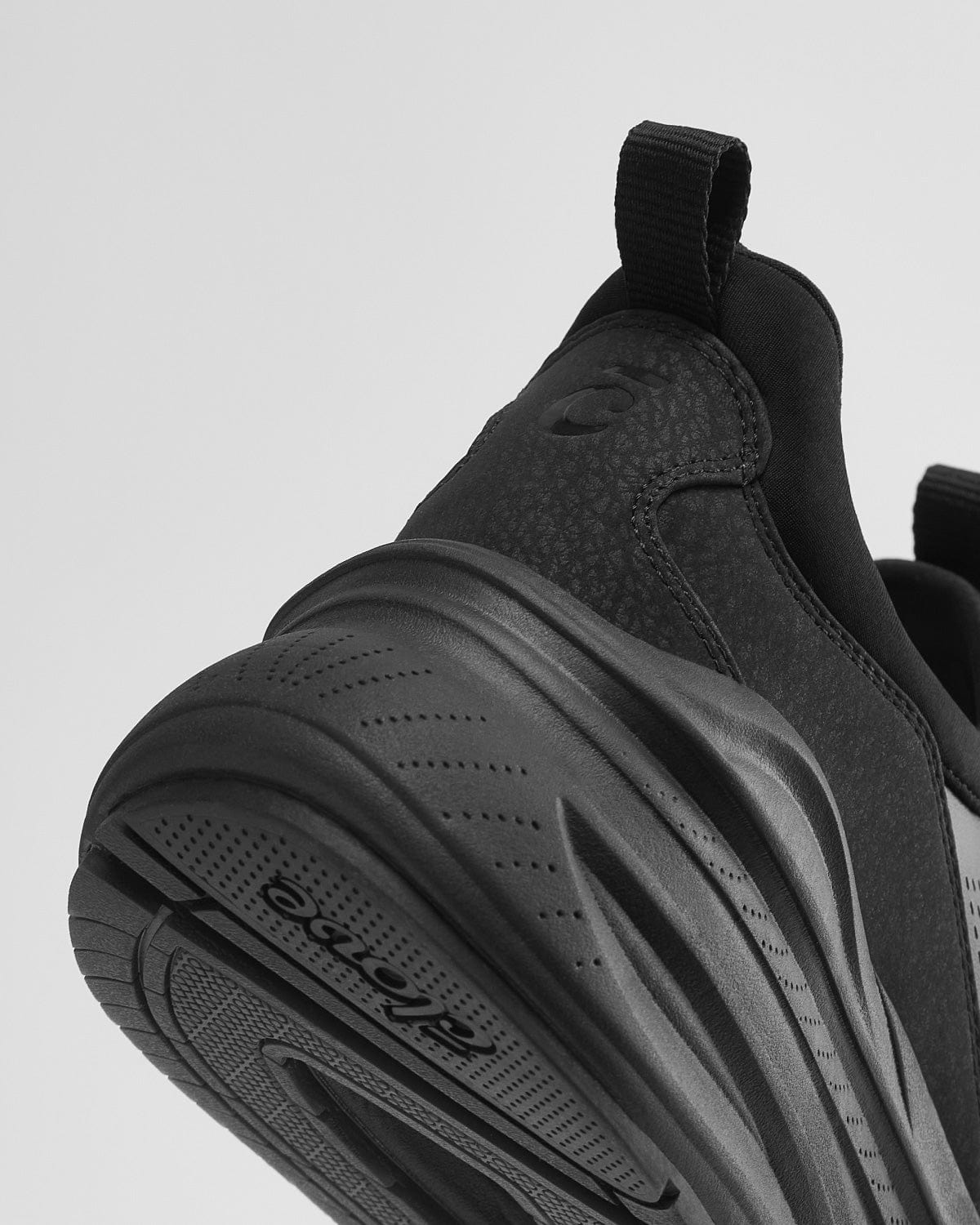 Women's Waterproof Black Sneakers | Clove