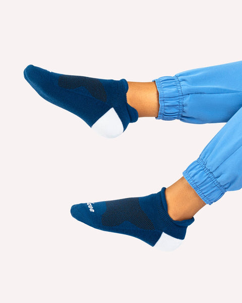 Navy Ankle Socks for Healthcare Workers | Clove